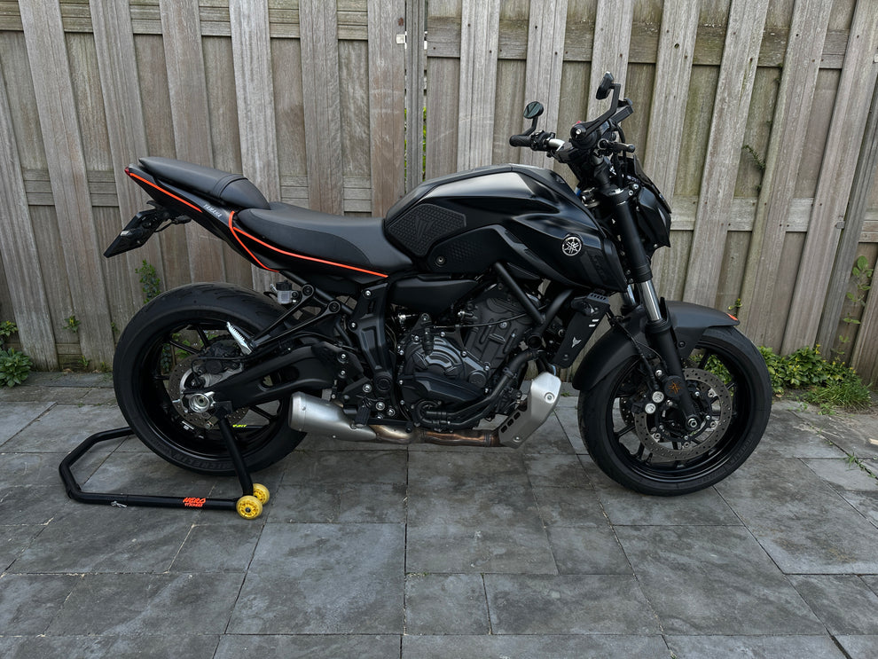 Yamaha MT07 Rear Seat Fender Sticker Set 2.0 – Nero Stickers